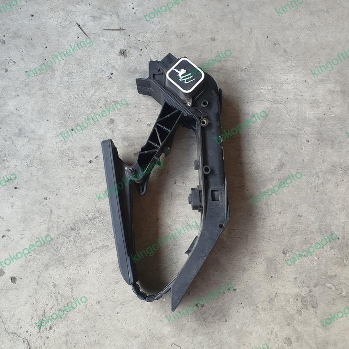 Jual Pedal Gas sensor mercedes benz W211 W203 plug n play - Kota ...
