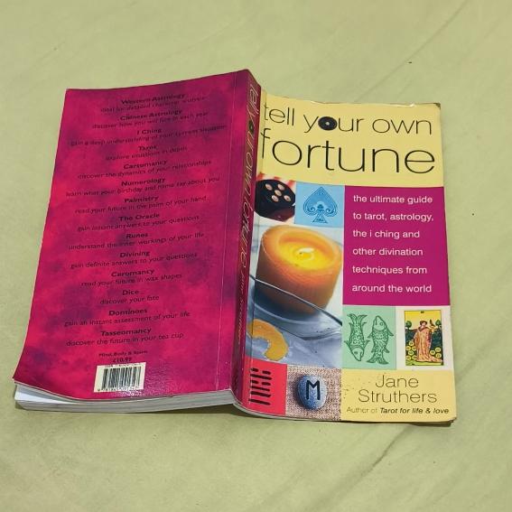 Jual Buku Tarot Tell Your Own Fortune - Kartu Tarot - Jane Struthers Di Seller Noelle ...