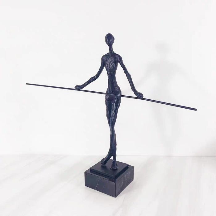 Jual Pajangan Meja Patung Unik / Acrobatic Balance Stick Sculpture EB ...