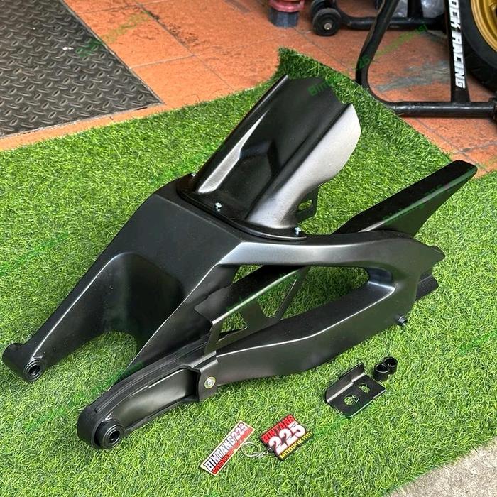 Jual swing arm custom new ninja 250 fi model GSX750 muat velg dan ban ...