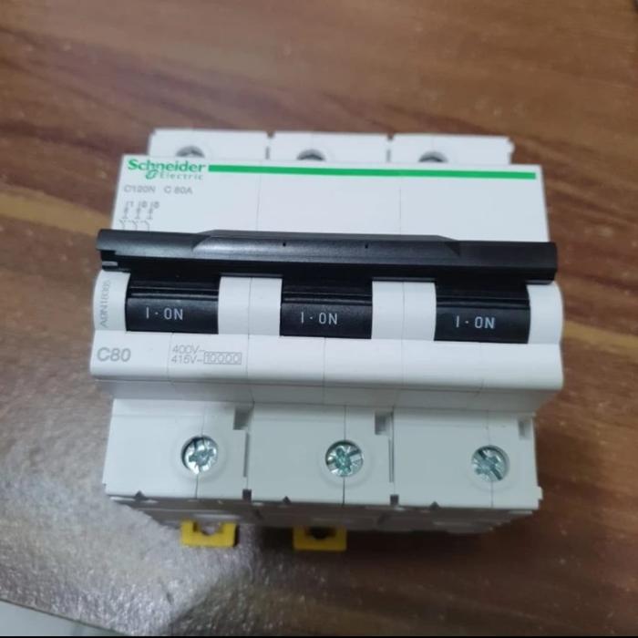 Jual MCB C120N 10KA 3P-80A 415V SCHNEIDER ORIGINAL - Jakarta Pusat - Pratama Anuggrah | Tokopedia