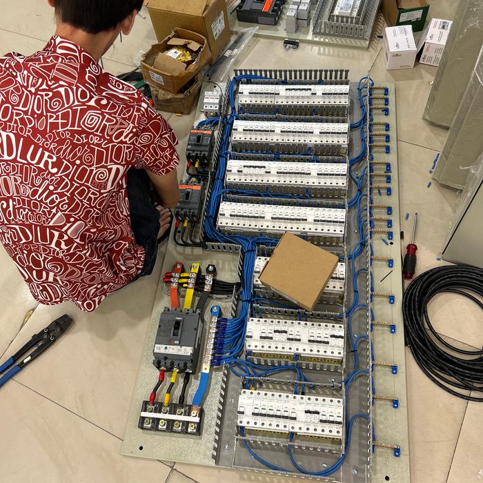 Jual Panel Mdp distribusi komponen Schneider 3 pHase - Jakarta Pusat ...