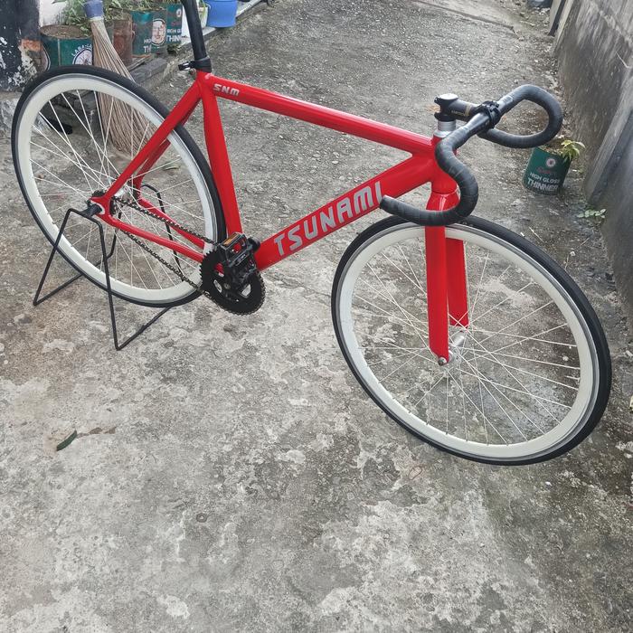 Jual fixie tsunami repaint basic soloist 77 size 52 - Kota Pekanbaru ...