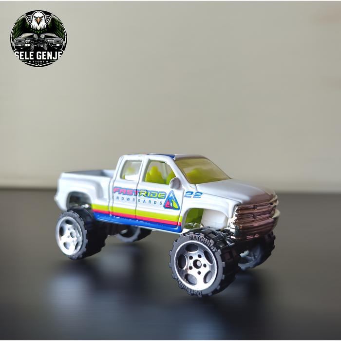Jual Matchbox Chevrolet Silverado 4x4 Pickup - Kab. Sidoarjo ...