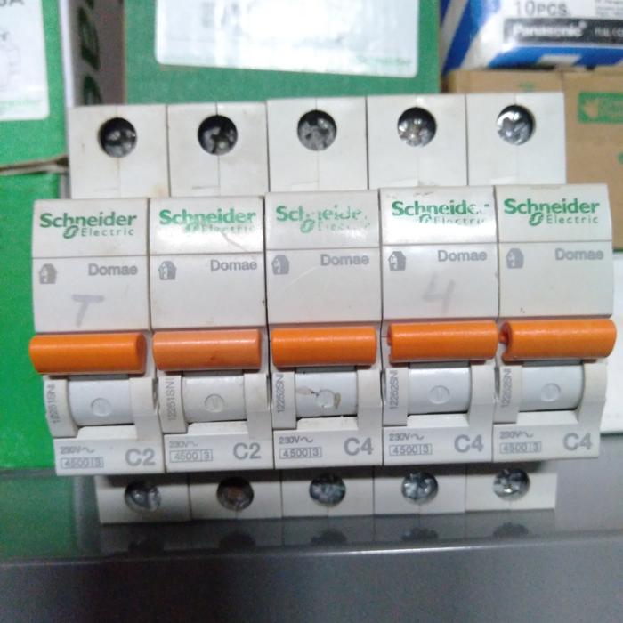 Jual MCB Schneider Domae 1P 2A,,4A Seken Original Schneider - Jakarta Pusat - Pratamajaya ...