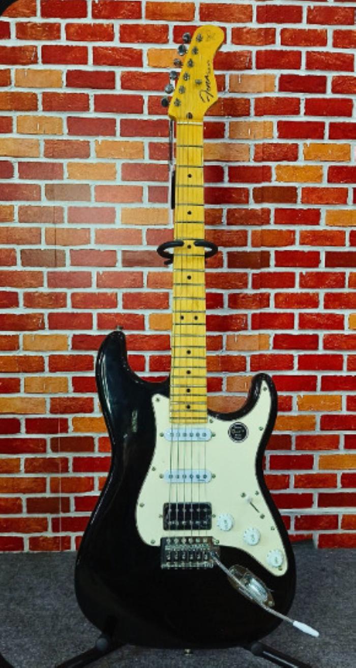 Jual FENA GUITAR STRATOCASTER ST STD 2024 MODEL BLACK , NET - Jakarta ...