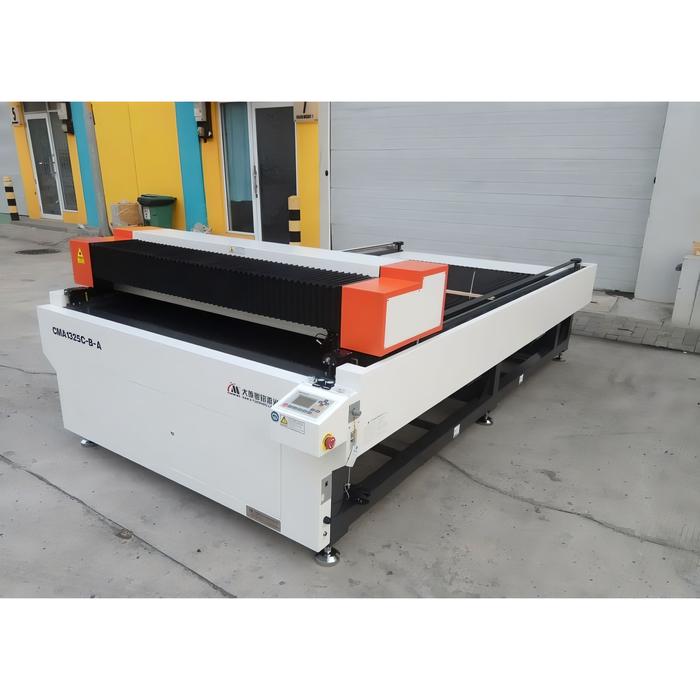 Jual Mesin Laser Cutting Flat Bed CMA 1325 CBA 150W Yueming Laser ...