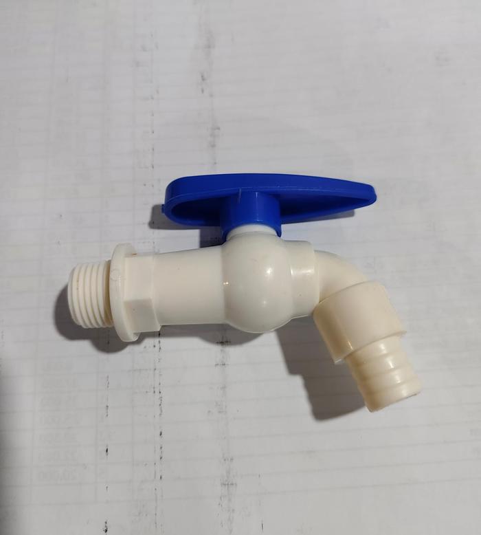 Jual KERAN AIR PVC 1/2 INCH KRAN AIR TAMAN PLASTIK TEBAL JUMBO ENGKOL ...