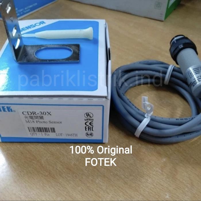 Jual Photo sensor CDR 30X CDR30X 24V DC M18 18mm NPN dan PNP Fotek ...