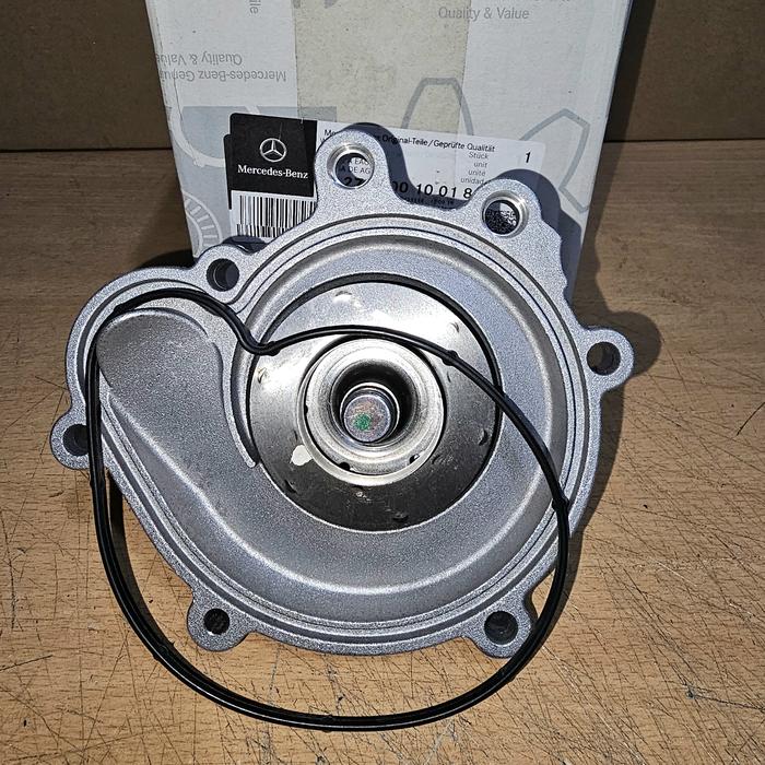 Jual Genuine Water Pump Mercedes 2712001001 C200 C250 CGI W204 E200 ...