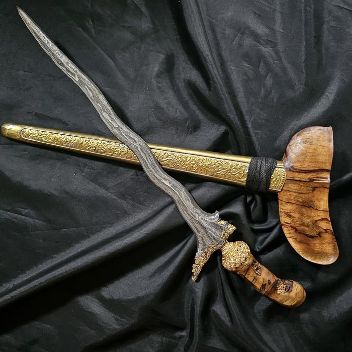 Jual Keris Megantoro Kinatah sepuh emas full pamor - Kab. Sidoarjo ...