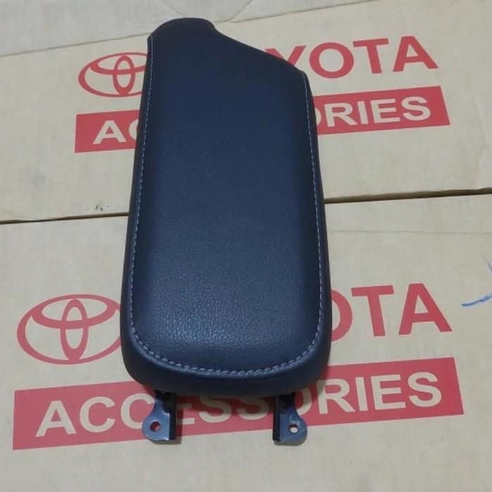 Jual tutup laci tengah arm rest console box Raize Rocky original ...
