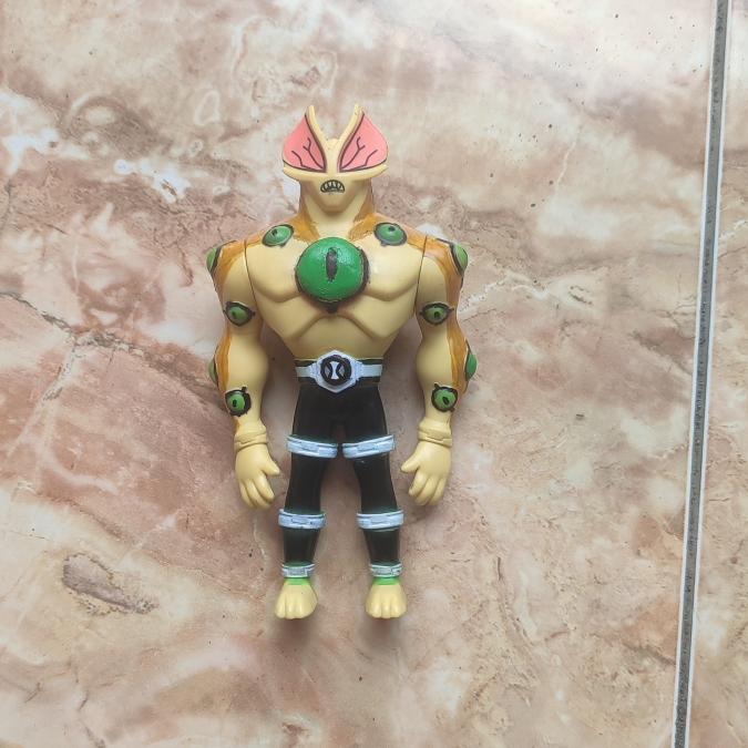 Jual Mainan ben10 ben 10 ten figure Eyeguy custom alien collection ...
