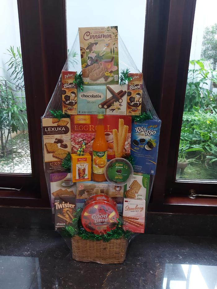 Jual Parcel Lebaran Makanan Ringan 2024 (11) Hampers Murah Meriah ...