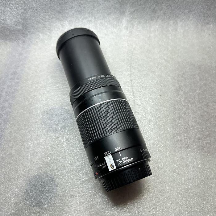 Jual Lensa Tele Canon 75-300mm iii fullset box mulus - Kab. Wonosobo ...