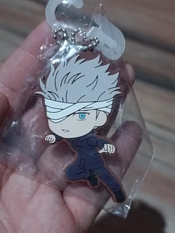 Jual Jujutsu Kaisen Satoru Gojo Keychain Rubber Japan Gantungan Kunci ...