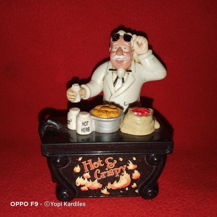 Jual KFC meal toys colonel Sanders hot and crispy 60th anniversary ...