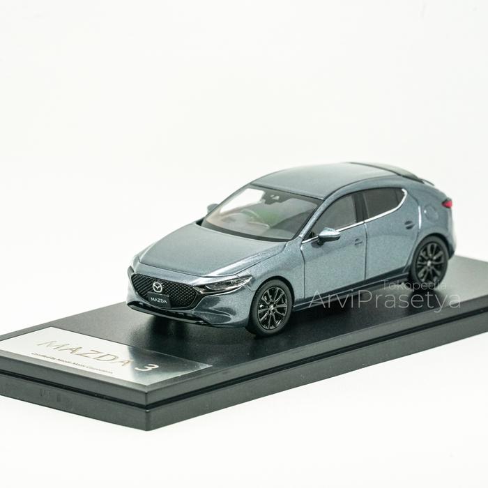 Jual Diecast Mazda 3 Fastback Polymetal Gray Metallic Skala 1/43 Dealer ...