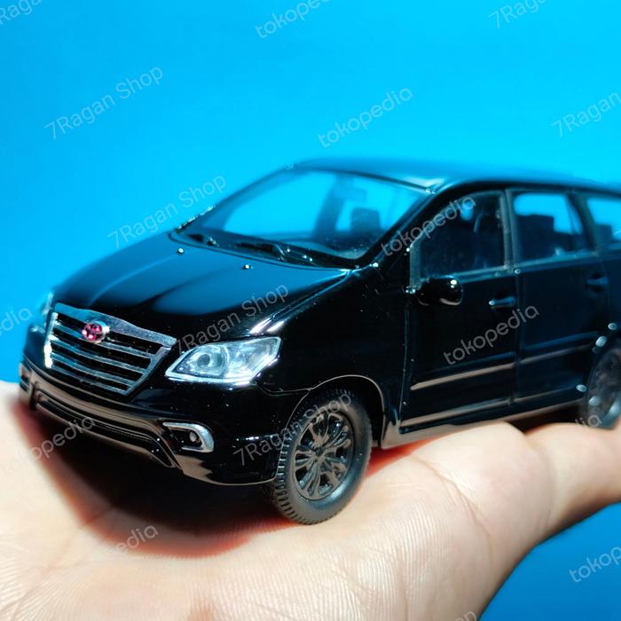 Jual diecast miniatur Toyota kijang grand Innova barong cumi darat ...