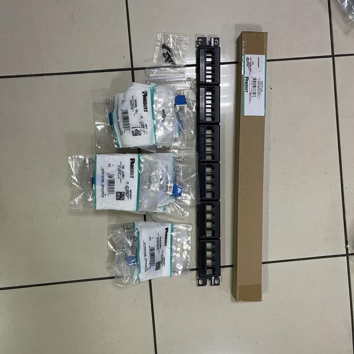 Jual Patch panel utp panduit cat 6 24 port 1 DATA 1 GIGA - Jakarta ...