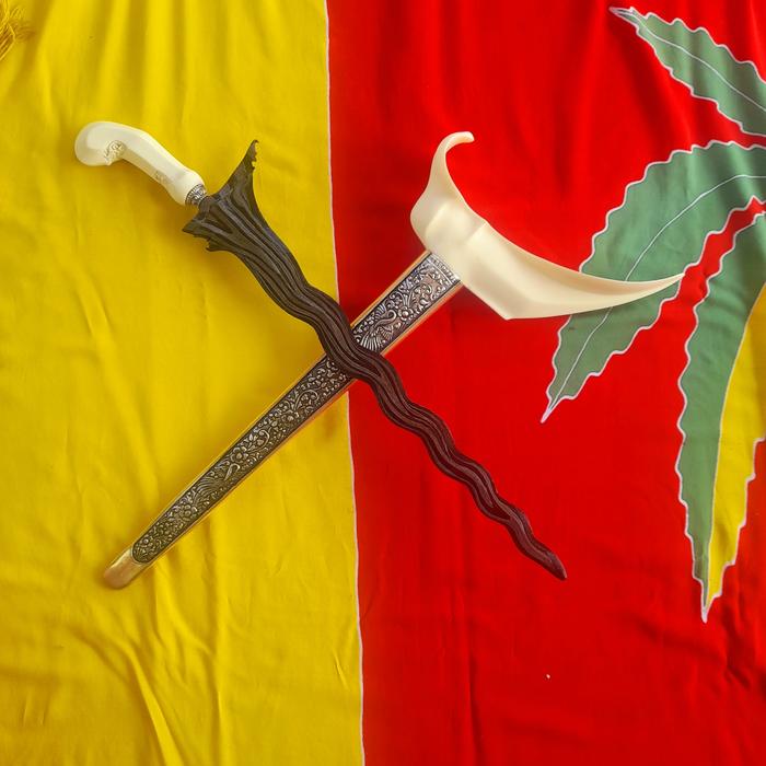 Jual Keris PB 40 Panji paniwen top wingit | warangka keris proses mirip GG - Kab. Jember ...