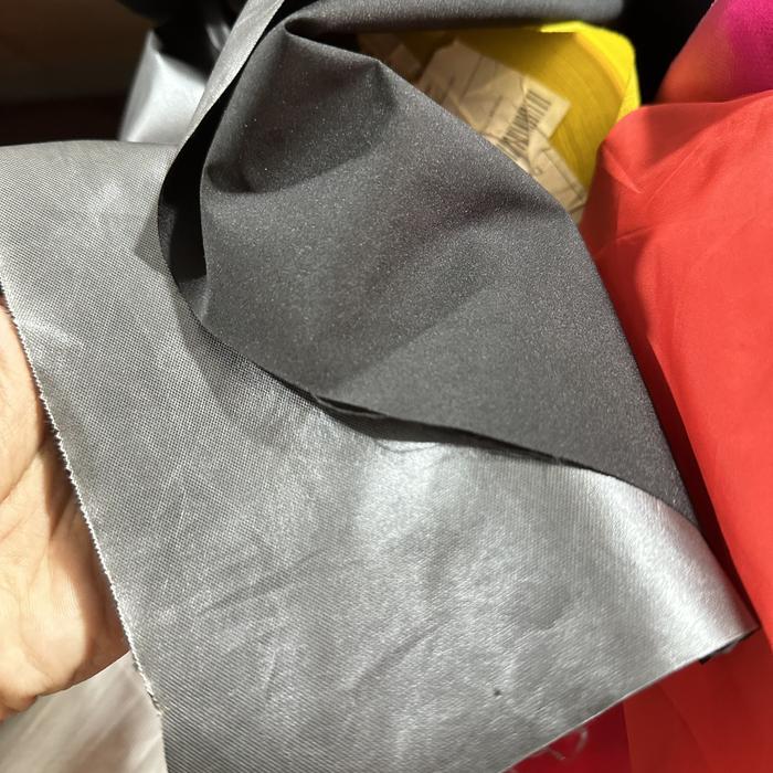 Jual Bahan Kain Jaket Parasut Taslan Baloon Drill Murah - Hitam - Kota ...