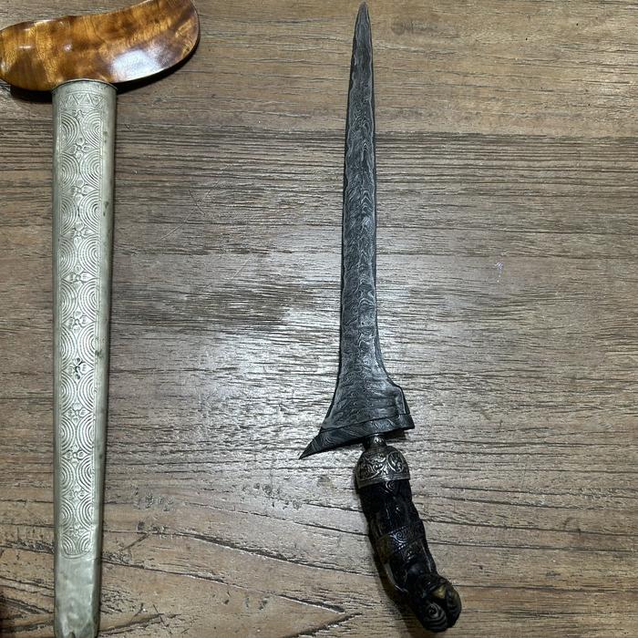 Jual Keris Pusaka Sepuh Tilam Upih Lar Gangsir Ganggeng Kanyut Tuban ...