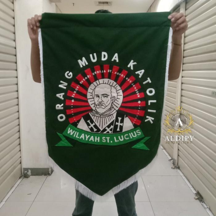Jual Bendera Vandel Gereja Katolik Custom Bahan Bludru di Bordir ...
