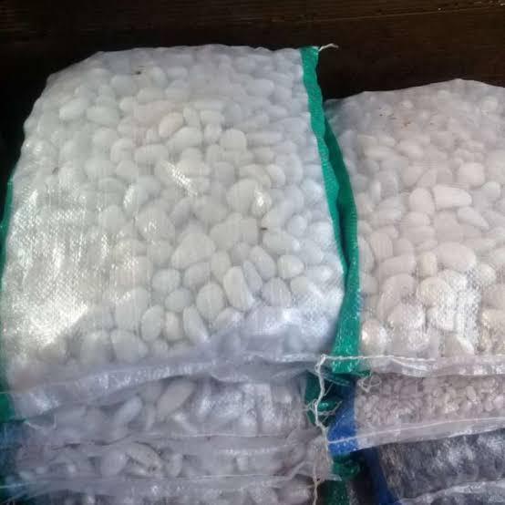 Jual batu koral putih 10kg Ukuran S - Kab. Bogor - icon taman | Tokopedia