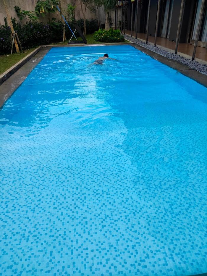 Jual Keramik Kolam Renang Biru Muda Keramik Roman Ukuran 30x60 CM ...