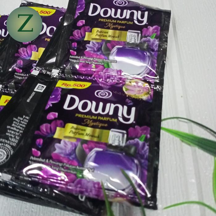 Jual Pewangi Pakaian DOWNY Baru Renceng isi 12 Sachet - Merah - Kota ...