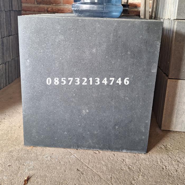 Jual Batu Andesit Hitam Doff A1 Tulungagung 40x40cm - Kab. Tulungagung ...