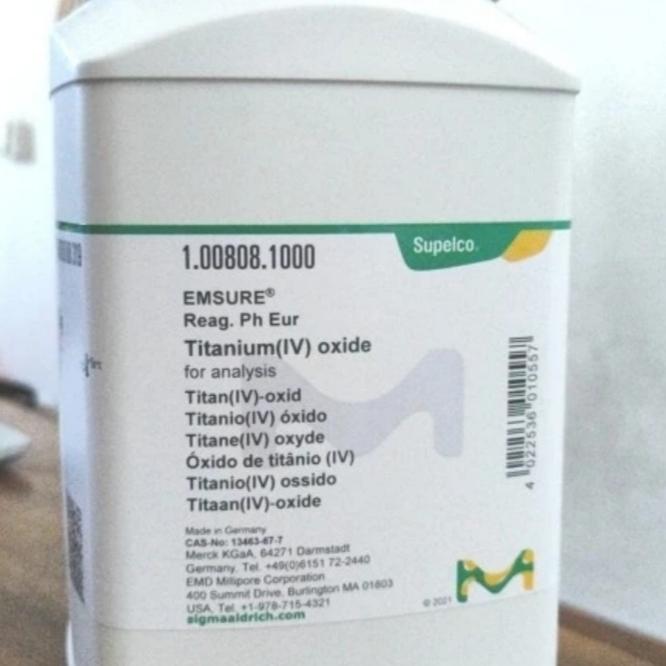 Jual Titanium (IV) oxide / titanium dioksida / TiO2 brand MERCK ecer 50 ...