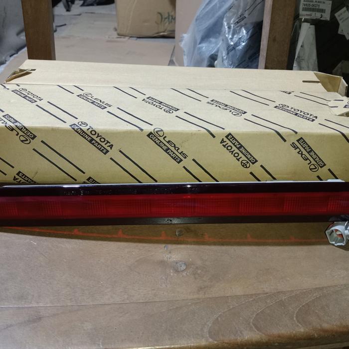 Jual Lampu bak belakang Toyota Hilux Revo 81570-0K100 Thn 2015-2019 100 ...
