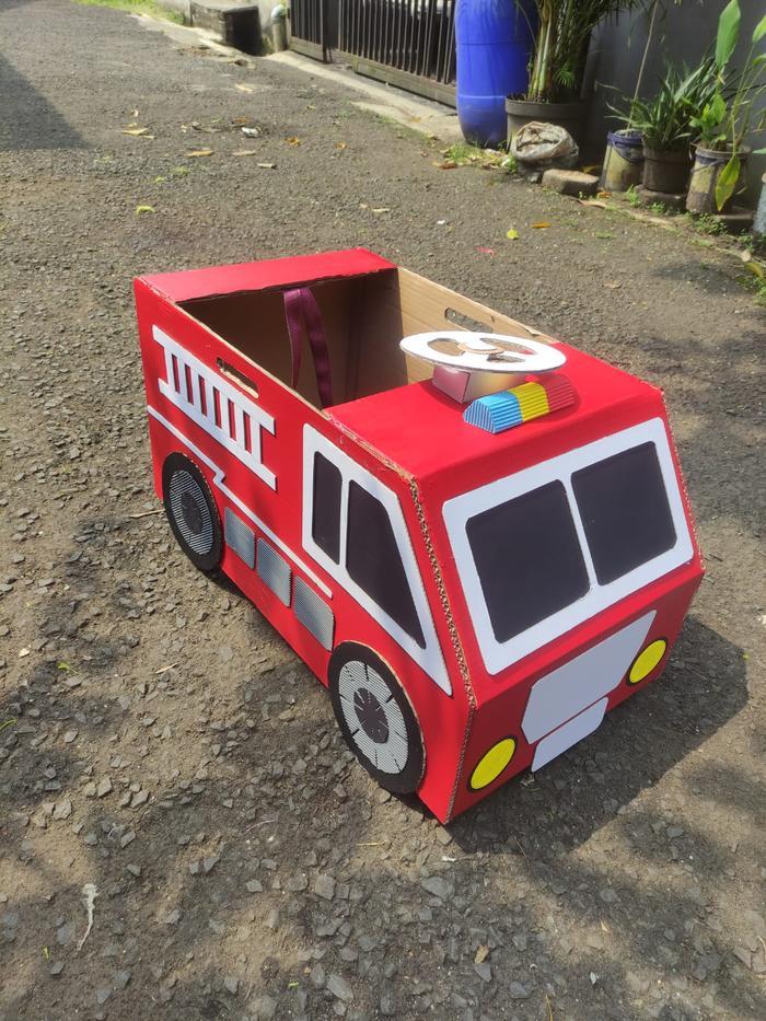 Jual kostum mobil fire truck kardus / kreasi DIY / tugas sekolah ...