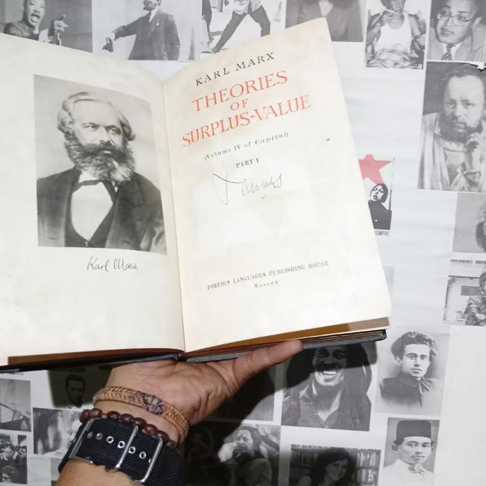 Jual Theories of Surplus-Value by Karl Marx (Volume IV of Capital) Part ...