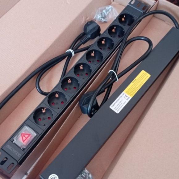 Jual pdu rack server 8port/power distribution unit for cabinet/PDU 8 ...