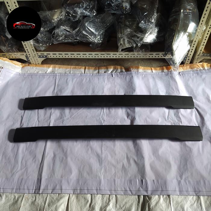 Jual Moulding Bagasi Garnish Xpander Cross Facelift 2022 2023 original ...