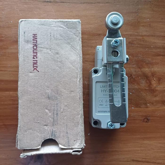 Jual HANYOUNG LIMIT SWITCH HY-M904 HANYOUNG - Jakarta Pusat - DUNIA ...