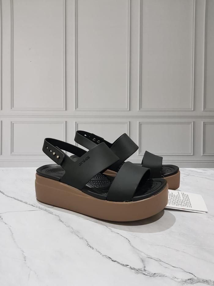 Jual Crocs Brooklyn High Wedges Sandal Wanita - hitam 6cm, 36 - Jakarta ...