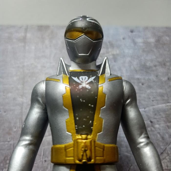 Jual Figure Vinyl Sofubi Super Sentai Character Gokaiger Gokai Silver ...