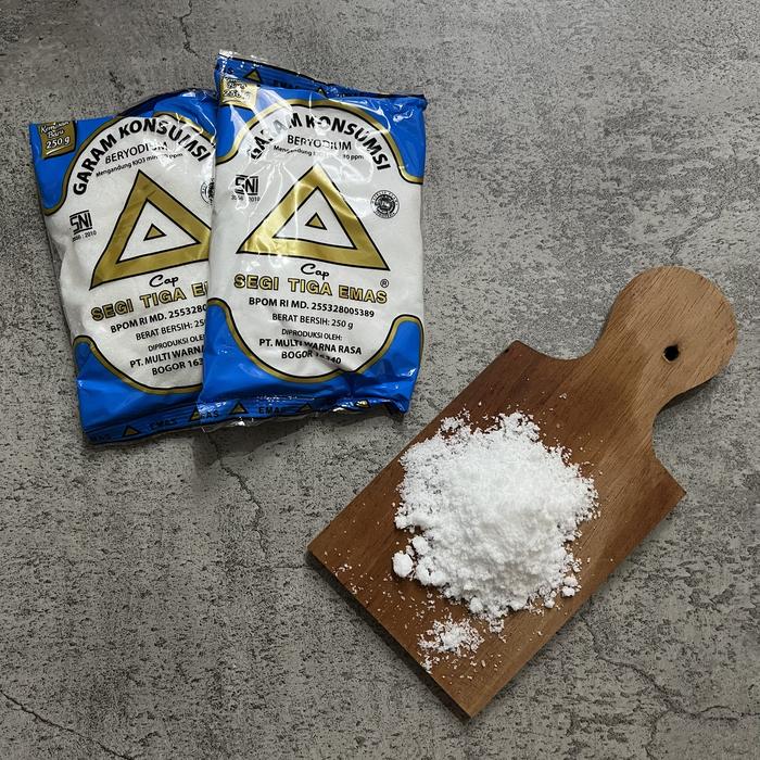 Promo Garam Masak Segi Tiga Emas 250 gr / Garam Halus Konsumsi Dapur ...
