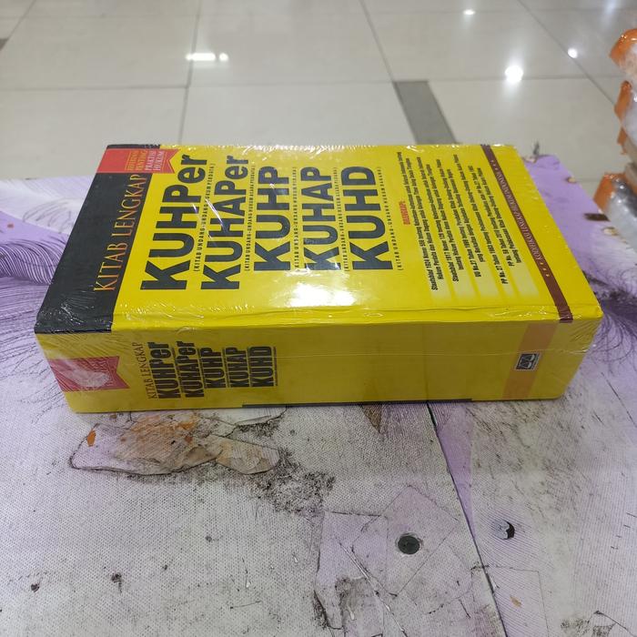 Jual Kitab Lengkap Kuhper Kuhaper Kuhp Kuhap Kuhd Kitab Undang Undang Hukum Di Seller Noelle ...