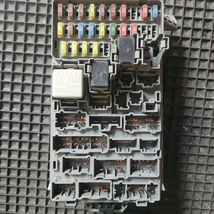 Jual fuse box bcm honda crv gen 2 (manual) - Kab. Pasuruan ...