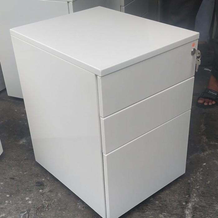 Jual Mobile Pedestal drawer metal /Laci dorong Besi /nakas kantor ...