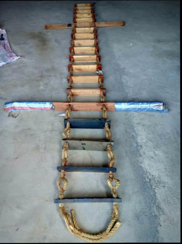 Jual TANGGA KAYU TALI KAPAL PILOT LEADER 6 M CCS EVAKUASI DARURAT ...