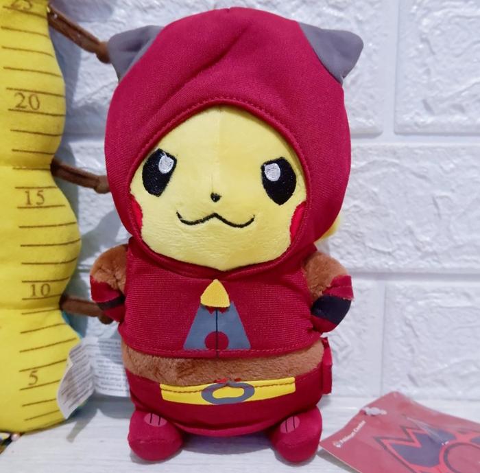 Jual Boneka Pokemon Pikachu Kostum Team Magma Original Pokemon Center ...