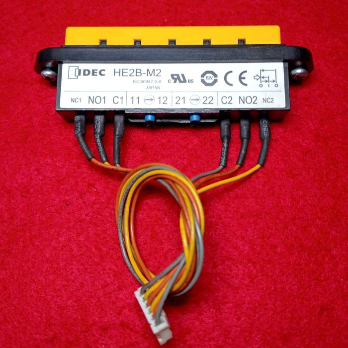 Jual IDEC HE2B-M200 Enabling Switch - Jakarta Barat - vikryrevi | Tokopedia