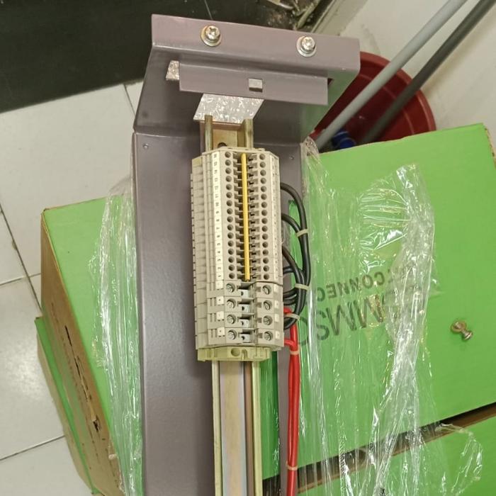 Jual Box DCPDB 16 MCB / Box DCPDB Polosan Tanpa Merk - Jakarta Pusat - TEHNIK PANELL | Tokopedia