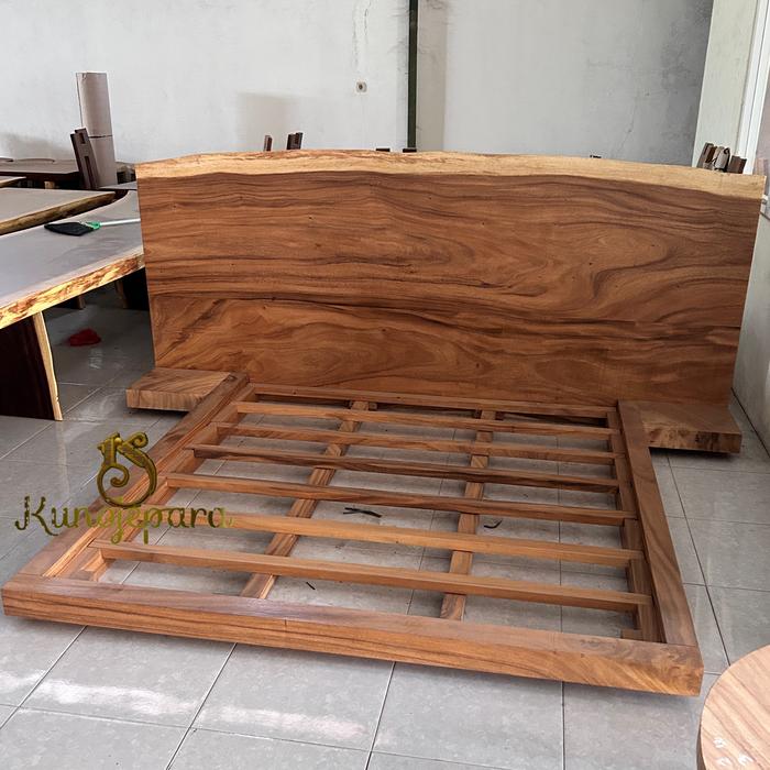 Jual Tempat tidur kayu besar, rangka tempat tidur antik, divan natural ...